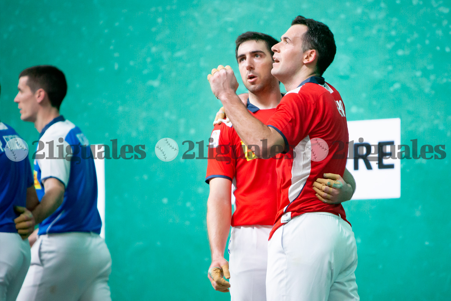 Jaka y Aranguren dan la sorpresa en el Labrit | 21iguales