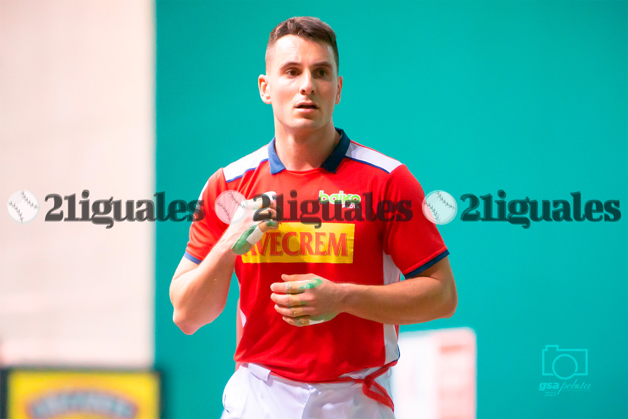 Larrazabal e Imaz pueden con los campeones | 21iguales